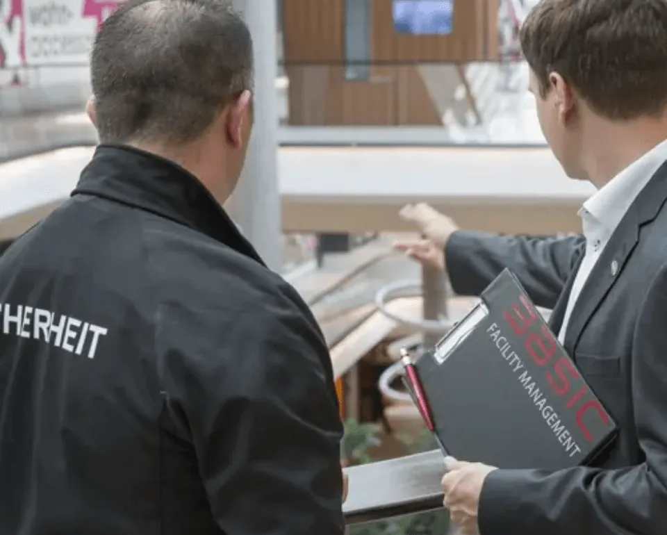 Whitepaper: Implementierung von Dienstleistern | BASIC Facility Management